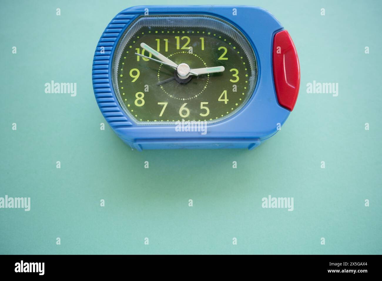 Old-fashioned alarm clock. Plastic clock Stock Photo - Alamy
