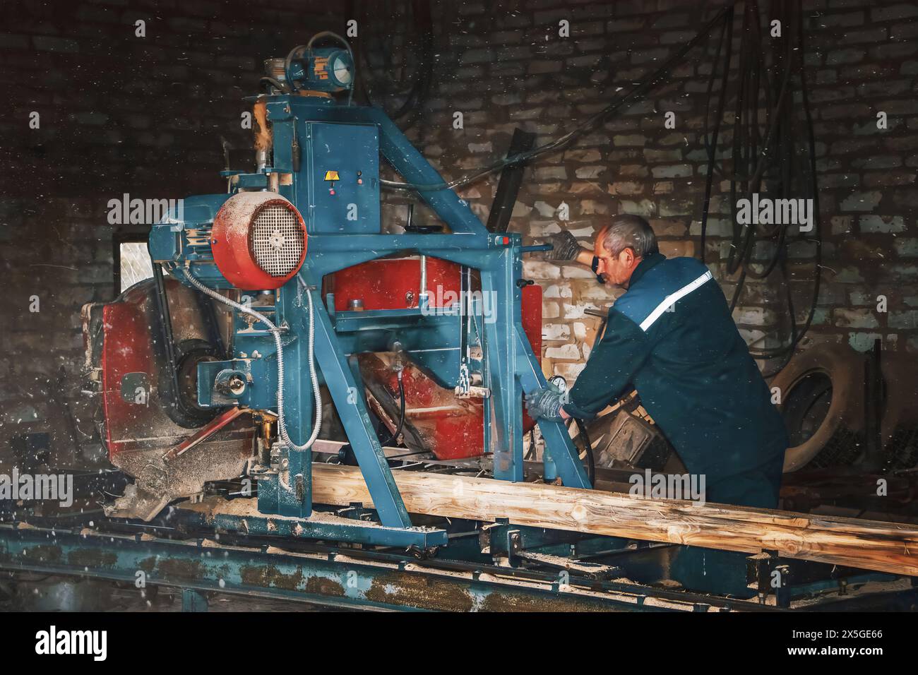 Dust flies hi-res stock photography and images - Alamy