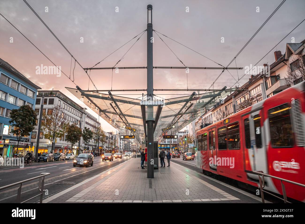 Bonner strassenbahn hi-res stock photography and images - Alamy