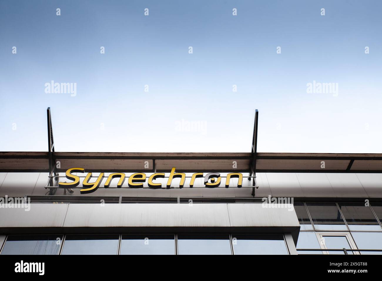 Synechron sign hi-res stock photography and images - Alamy
