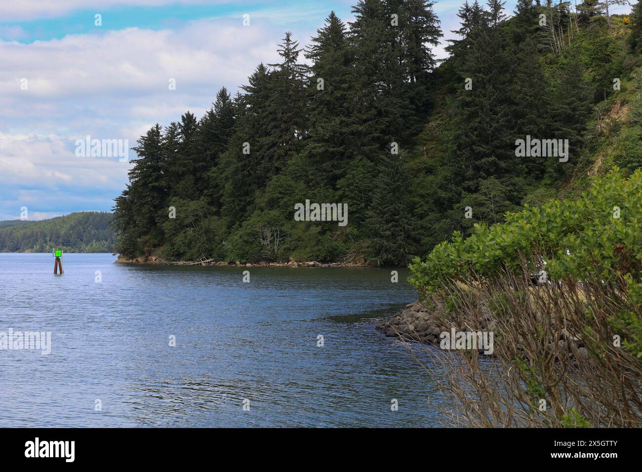 Winchester bay oregon marina hi-res stock photography and images - Alamy
