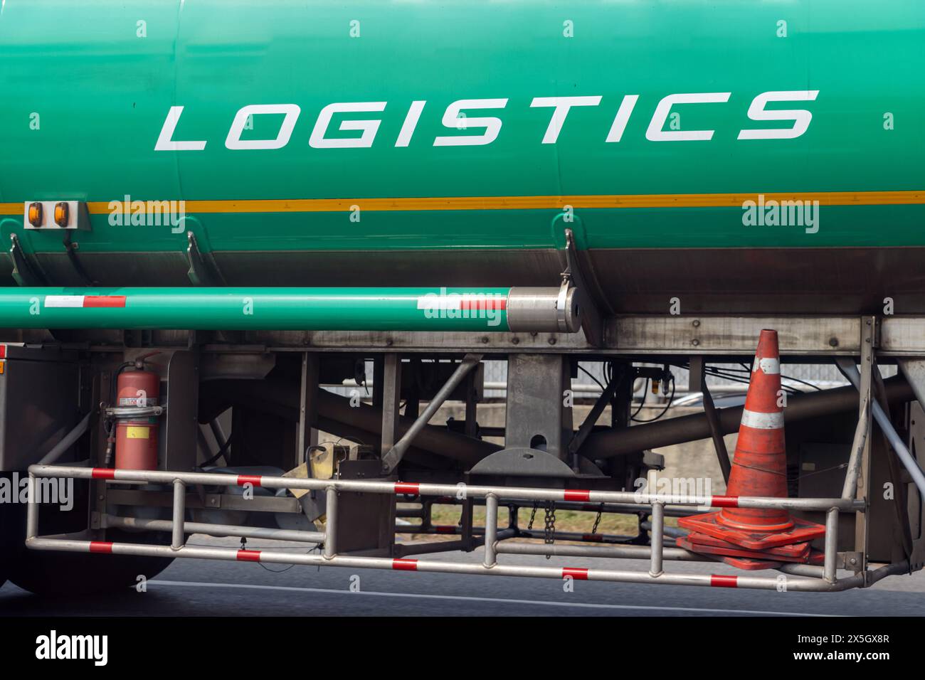Tanker truck side hi-res stock photography and images - Alamy