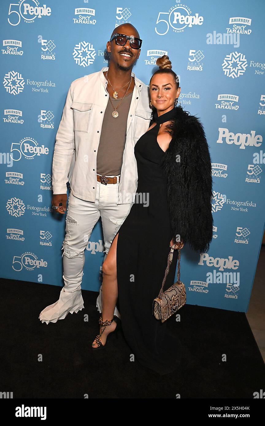 Frida brooks hi-res stock photography and images - Alamy