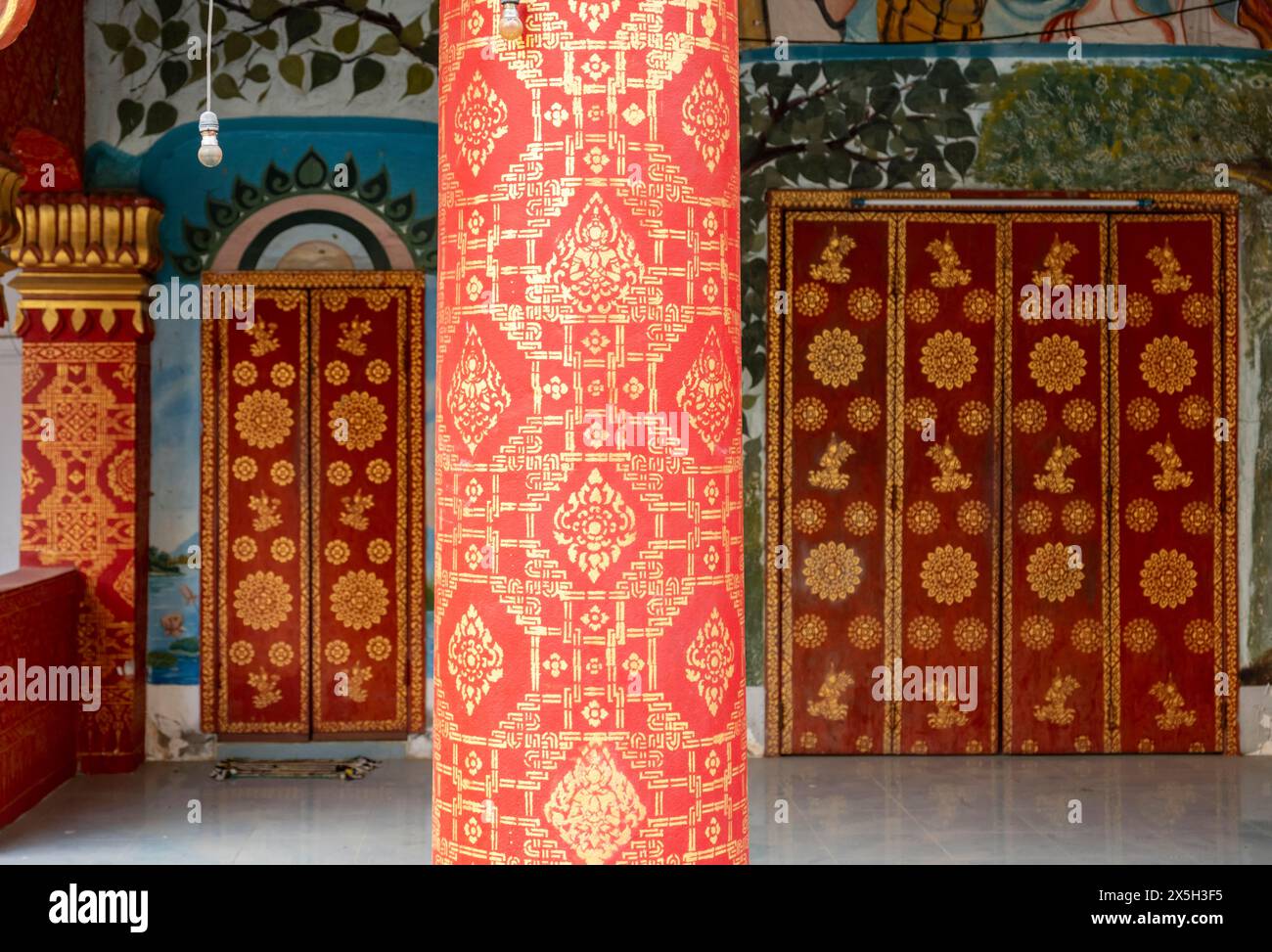 Architectural detail, Wat Pha Bat Tai, Luang Prabang, Laos Stock Photo ...