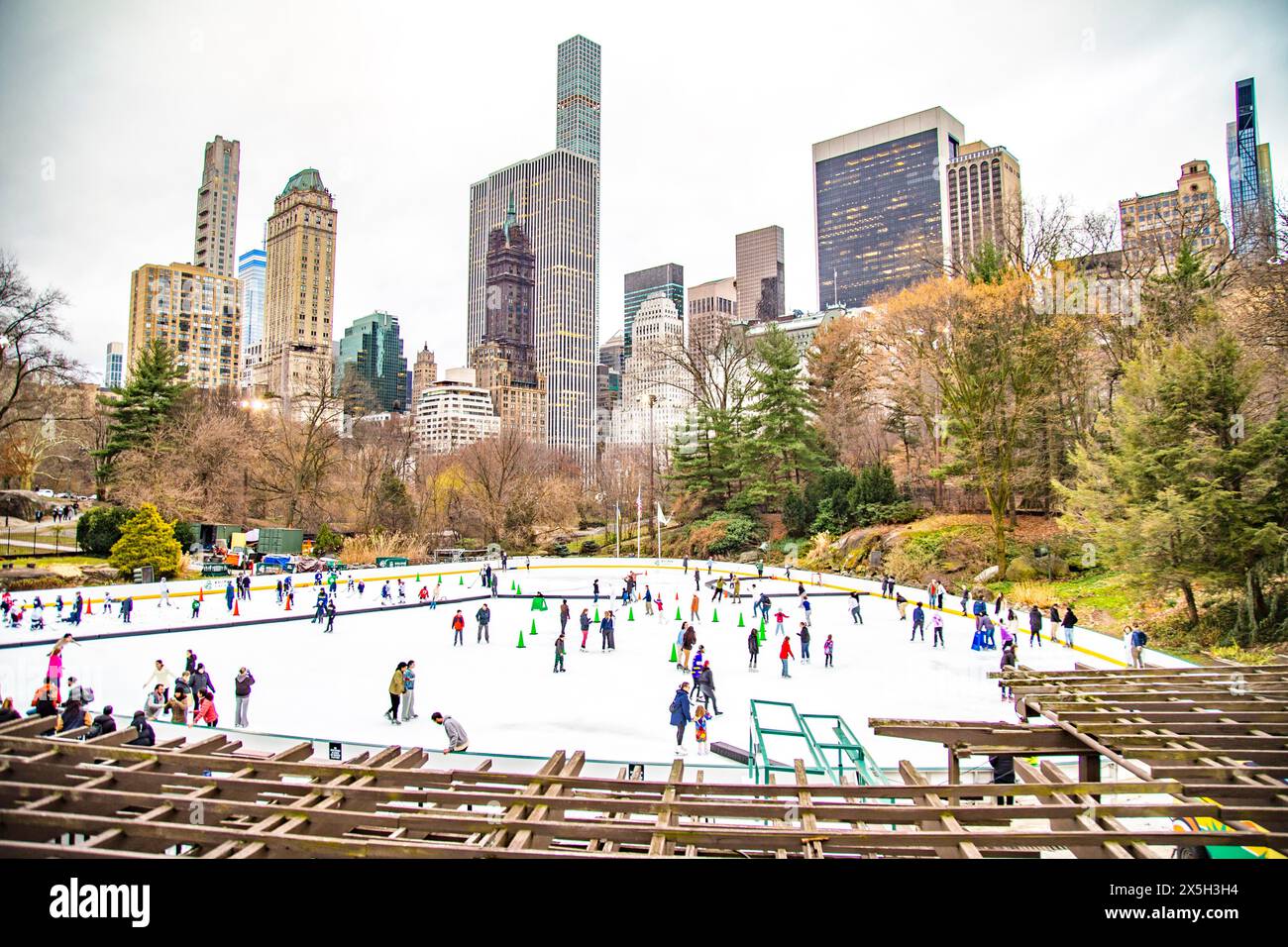 Wollman Rink in Central Park, New York City Stock Photo - Alamy