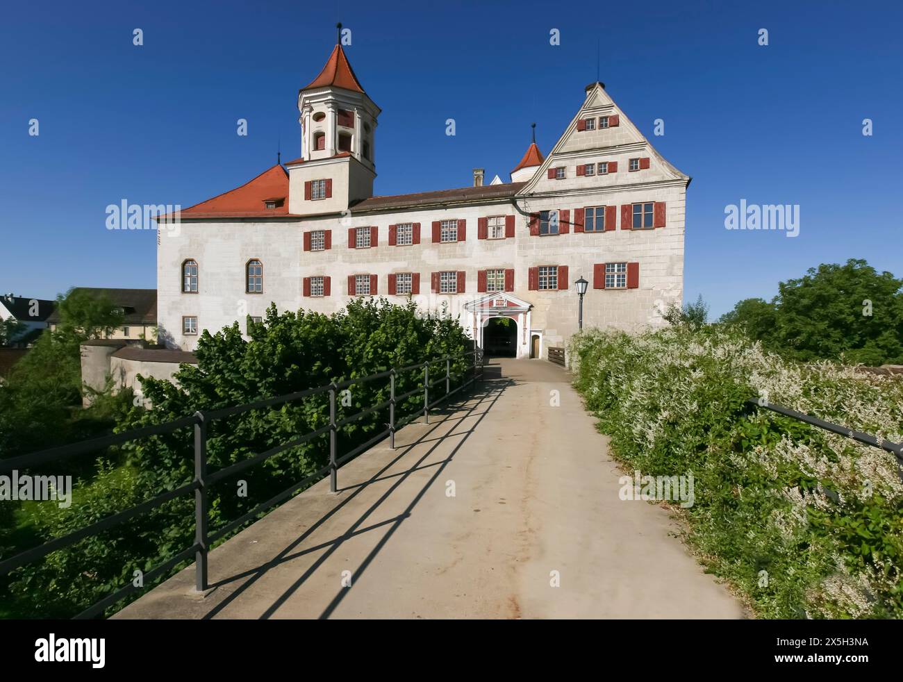 Brenz Castle, 17th century Renaissance castle, bridge, access, landmark ...