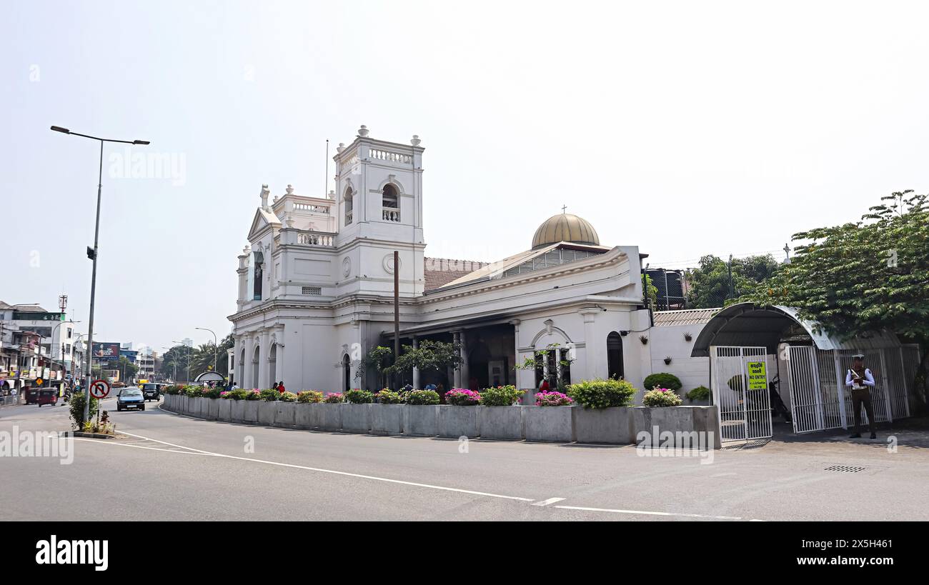 View of st anthonys shrine hi-res stock photography and images - Alamy