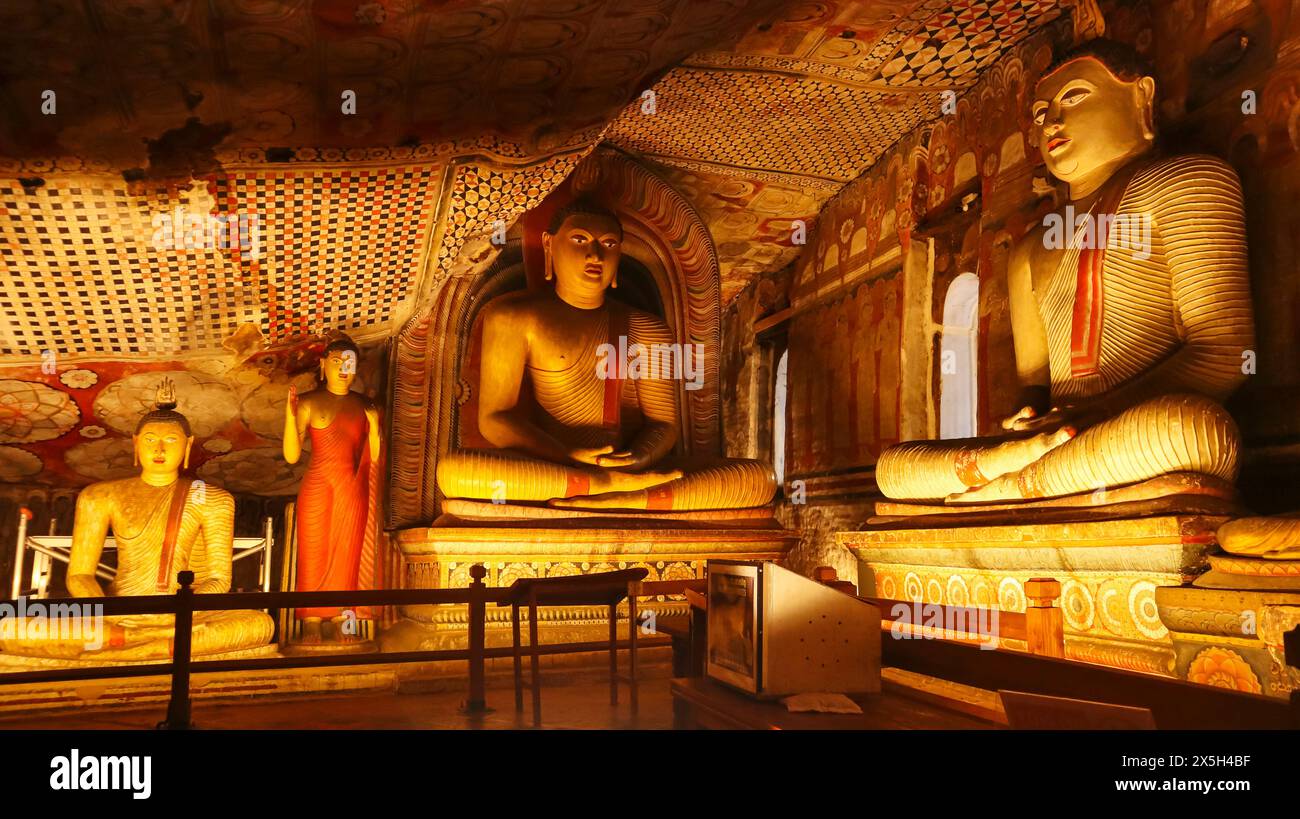 Meditating Buddha sculpture, Cave Temple, Dambulla, Sri Lanka. UNESCO ...