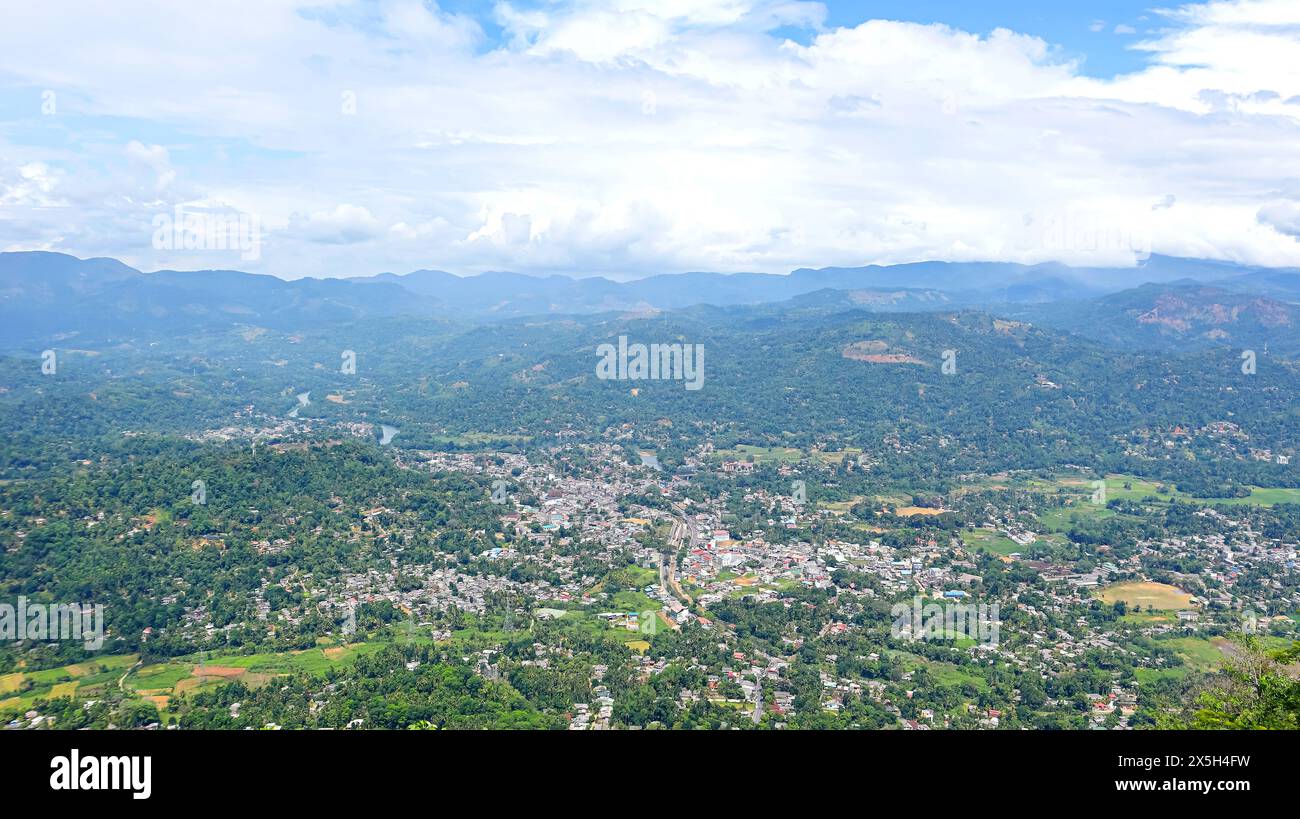 View of Gampola Town, Gampola, Kandy, Sri Lanka Stock Photo - Alamy