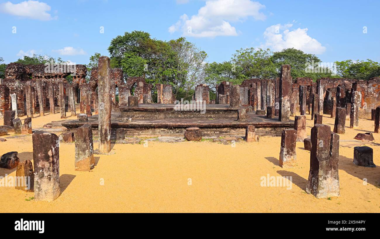 View of Alahana Pirivena, Polonnaruwa Ancient City, Polonnaruwa, Sri ...