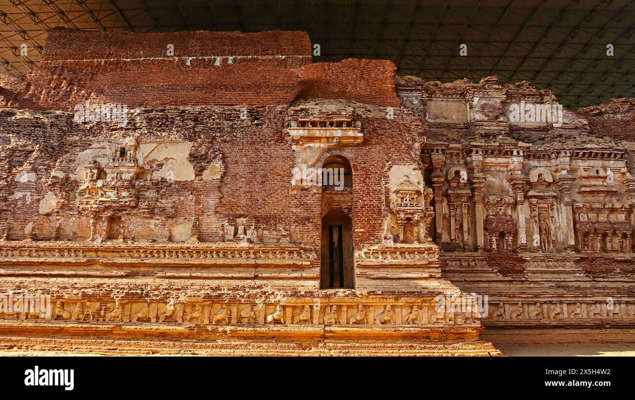 View of Thivanka Image House, Polonnaruwa Ancient City, Polonnaruwa ...