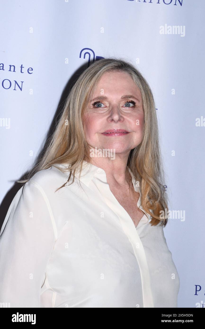 Joyce dewitt in threes company hi-res stock photography and images - Alamy