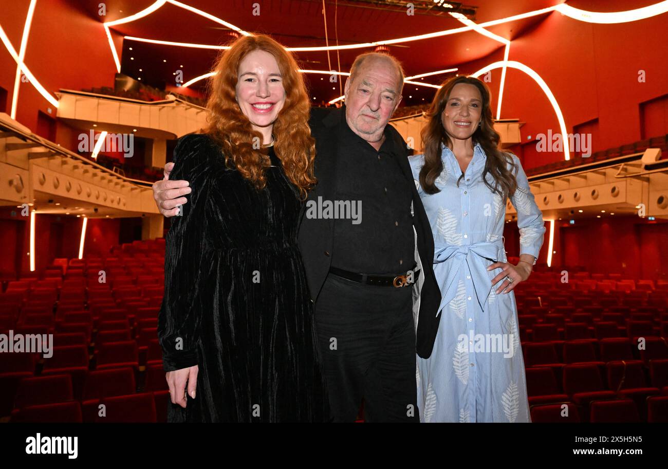 Munich, Germany. 09th May, 2024. Ralph Siegel, his wife Laura (l) and ...