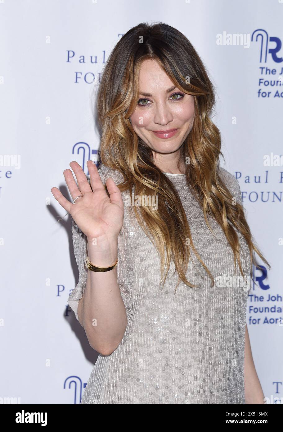Kaley cuoco 2024 hi-res stock photography and images - Alamy
