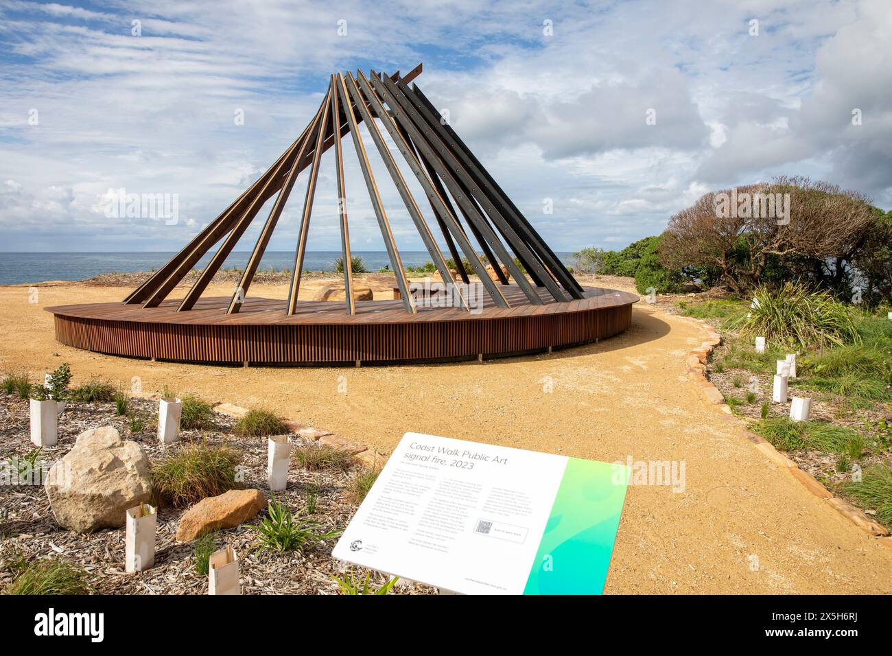 Signal Fire public artwork on the Curl Curl to Freshwater beach walk ...