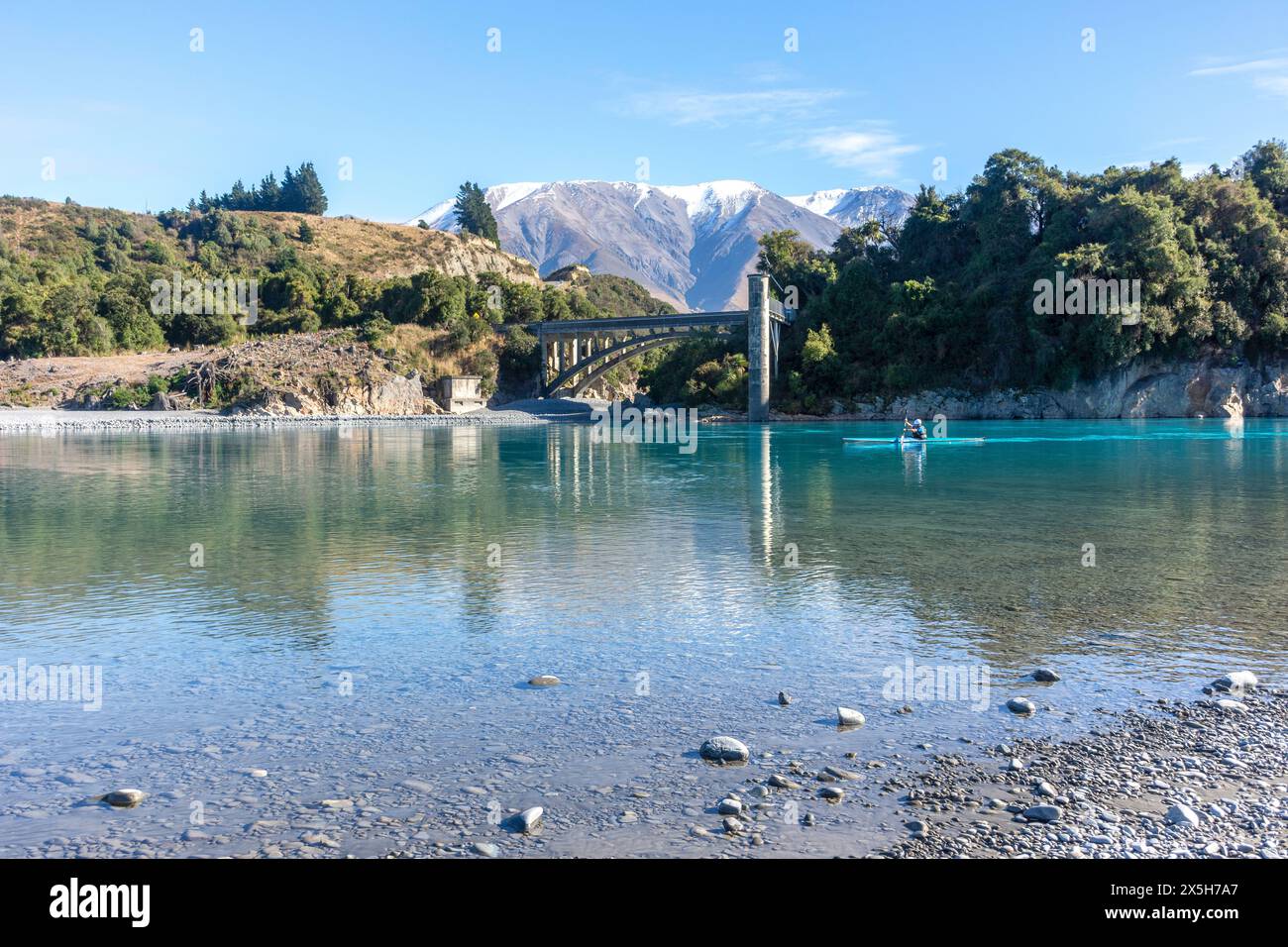 Rakaia gorge bridge rakaia gorge bridge hi-res stock photography and ...