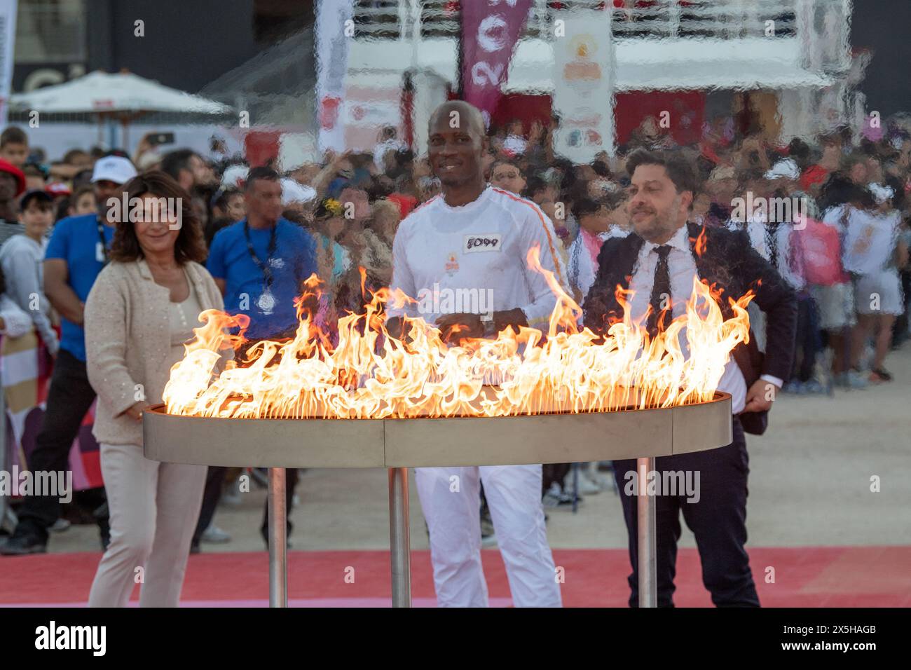 The olympic and paralympic torch relays hi-res stock photography and ...
