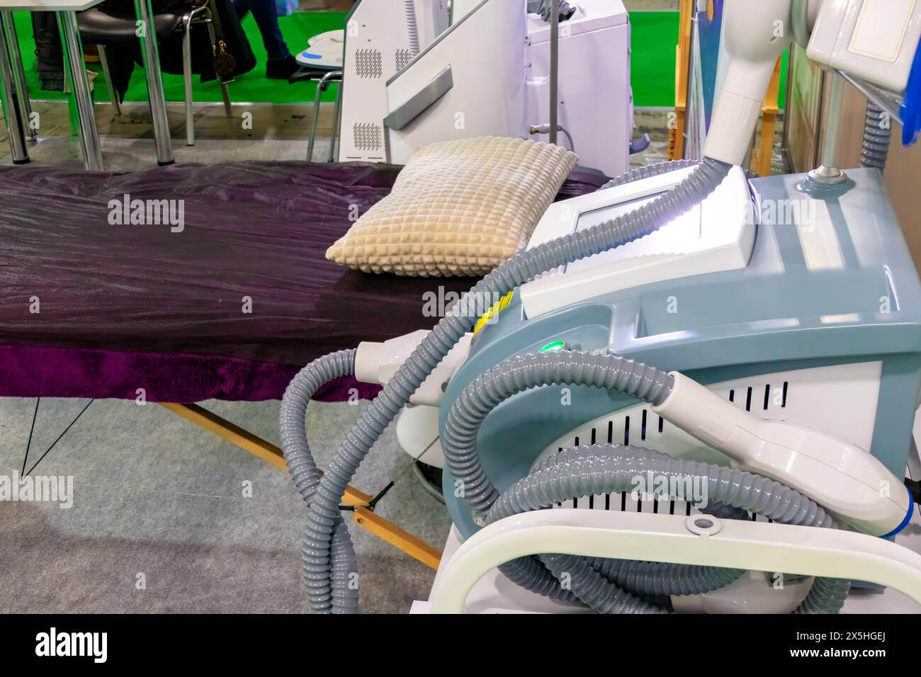 Cosmetic device Intense Pulsed Light (IPL). Light therapy for the ...