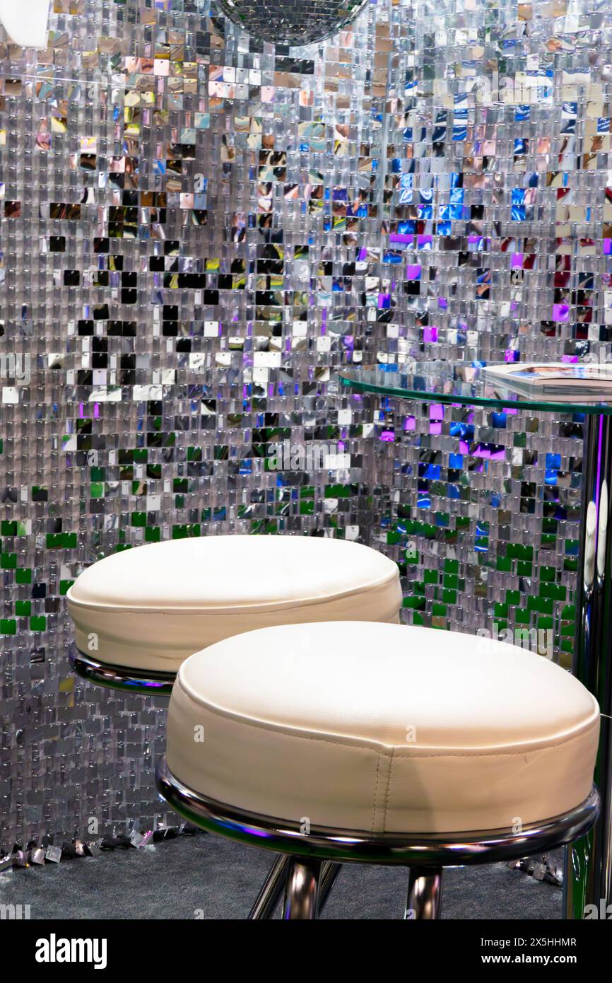 White bar stools hi-res stock photography and images - Alamy