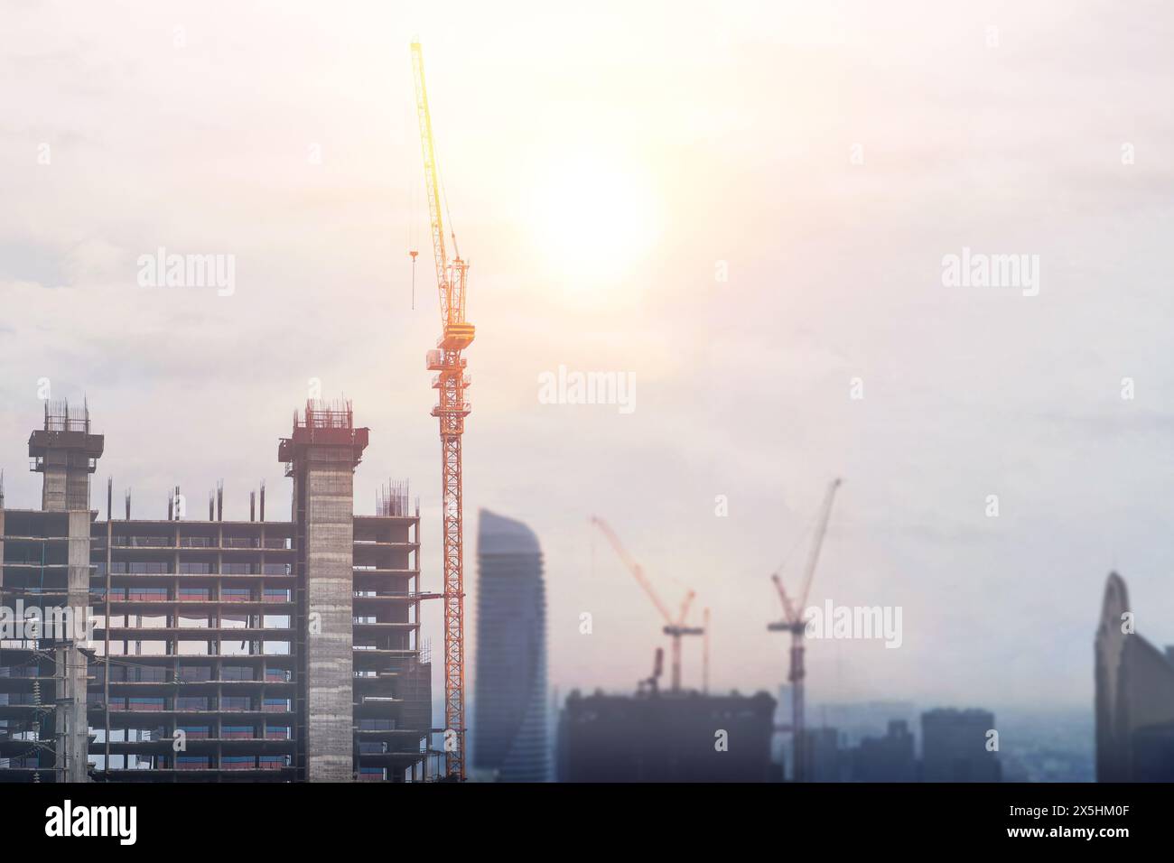 Mobile crane standards hi-res stock photography and images - Alamy
