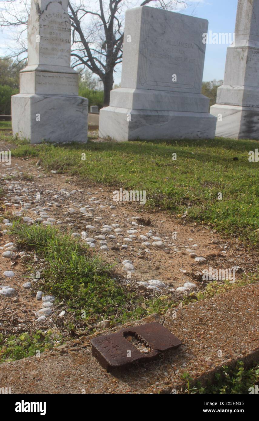 Troup TX - March 11, 2024: Historic Bradford Cemetery Located in Troup ...