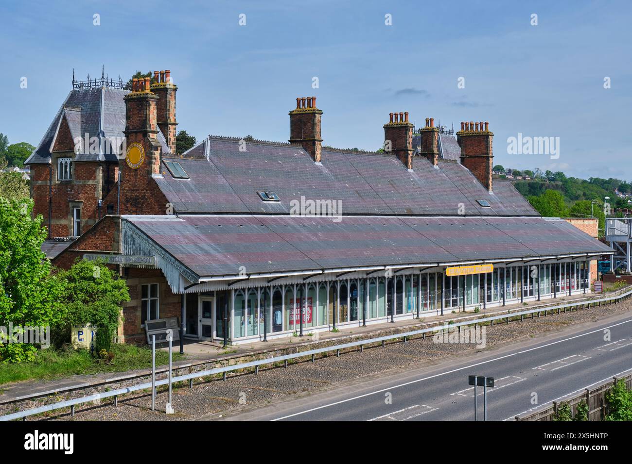 Old station visitor centre hi-res stock photography and images - Alamy