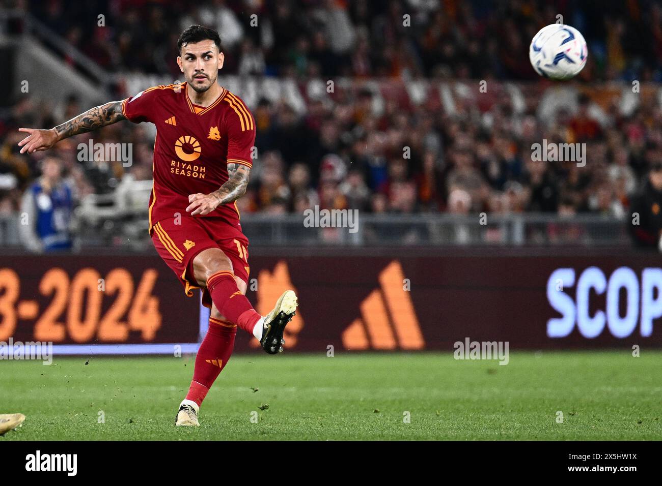 Leandro Paredes of AS Roma in action during the Serie A match between ...
