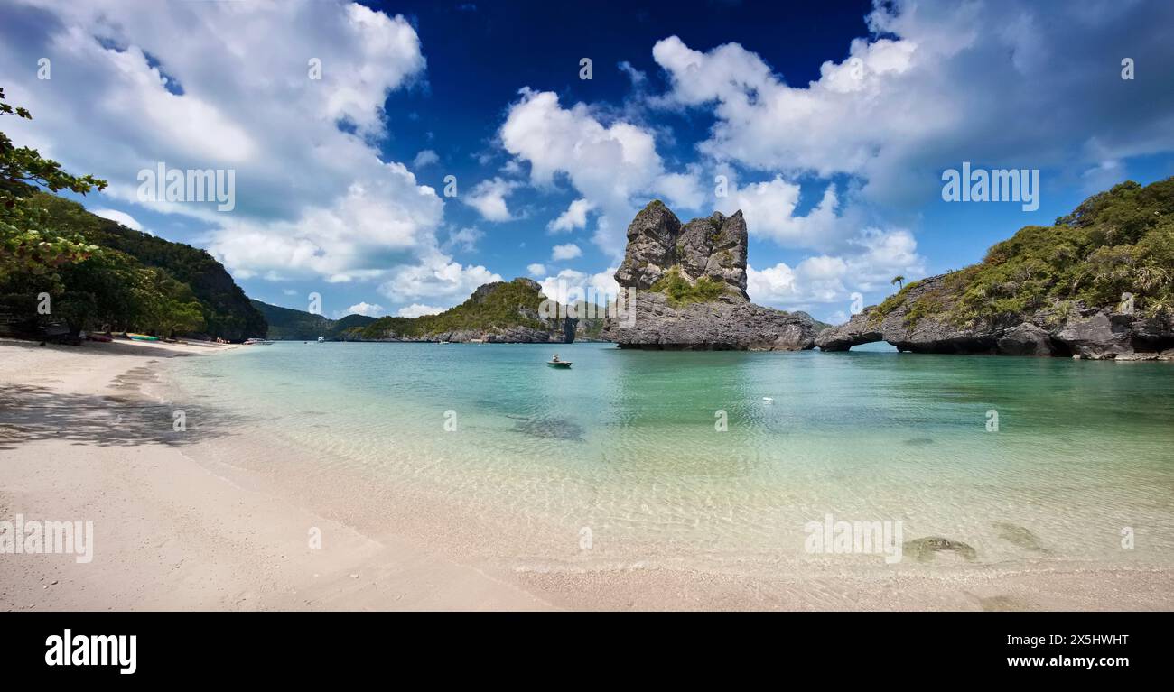 Thailand, MU KOH ANGTHONG National Marine Park, local fishing boat ...