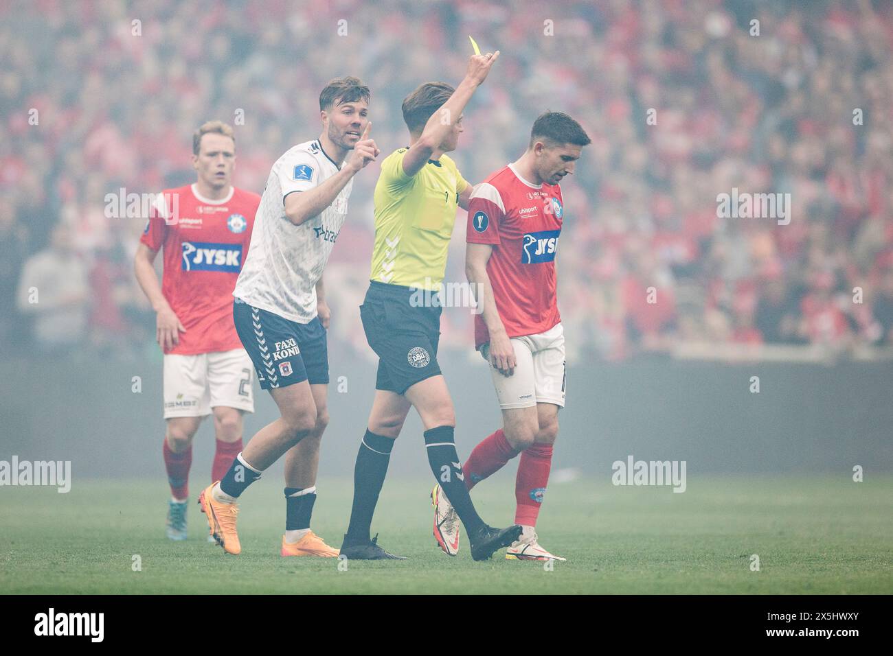 Copenhagen, Denmark. 09th, May 2024. Referee Mikkel Redder books Mark ...