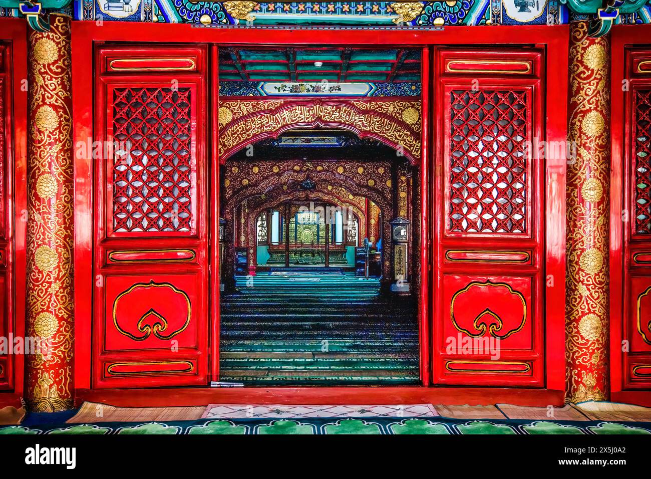 Interior Cow Street Mosque, Beijing, China. For the Hui minority, the ...