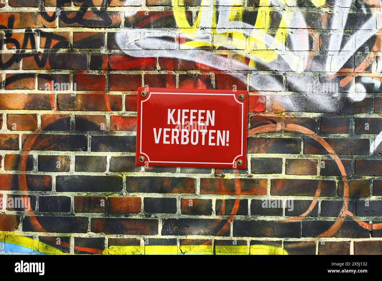 Missbrauch verboten hi-res stock photography and images - Alamy
