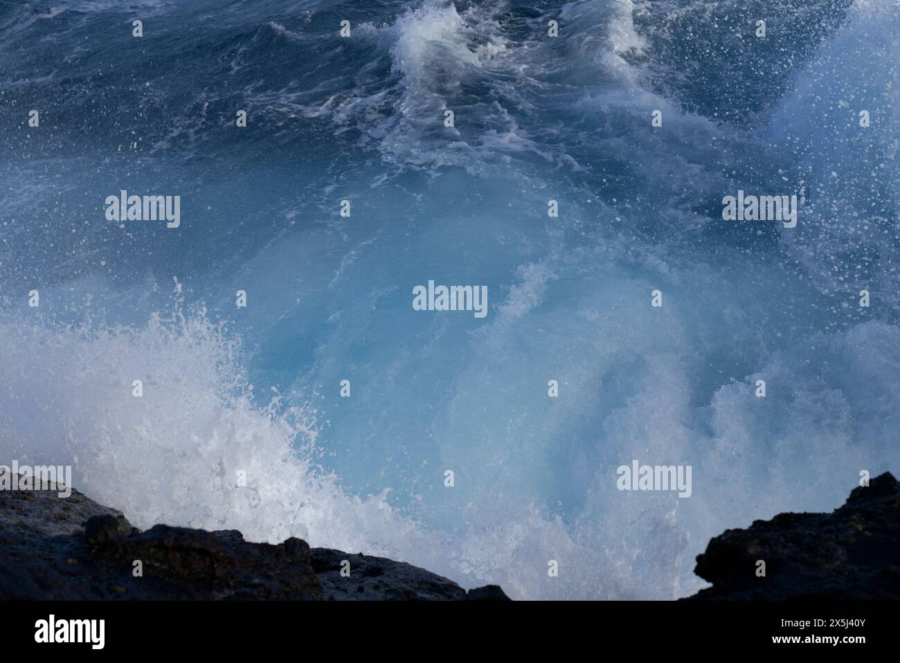 Churning Ocean 1 Stock Photo - Alamy