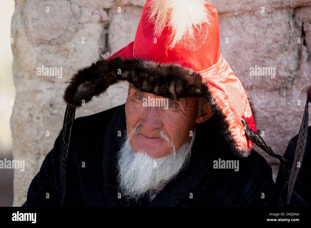 Asia, Mongolia, Bayan-Olgii Province. Altai Eagle Festival, portrait of ...