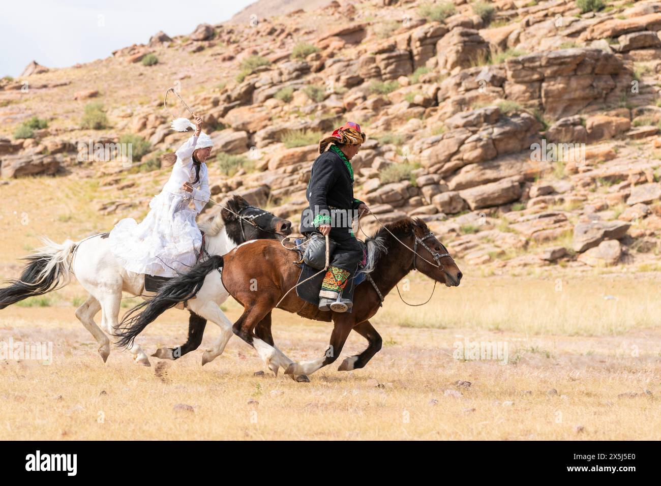 Asia, Mongolia, Bayan-Olgii Province. Altai Eagle Festival, horse games ...