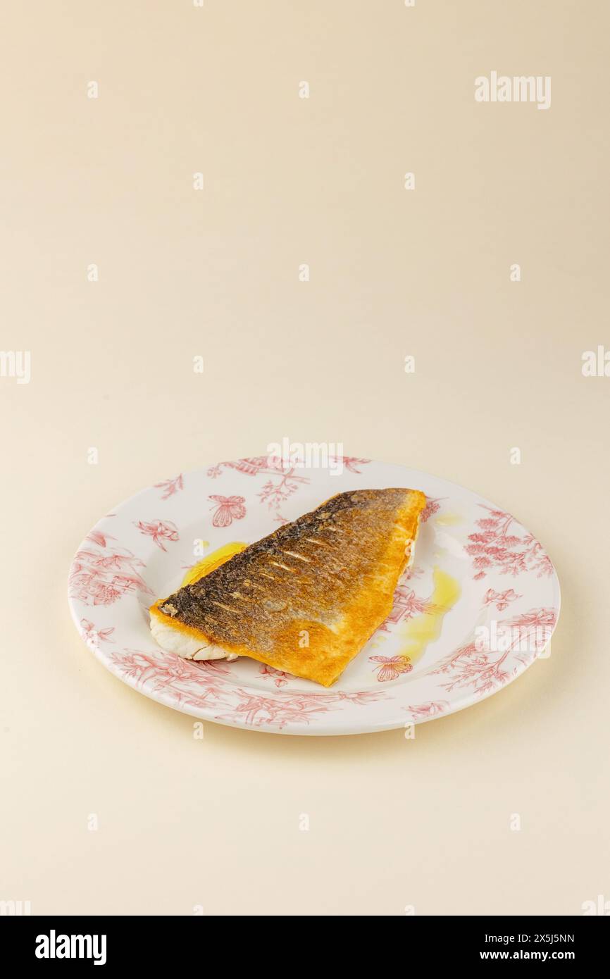 Angle fish fillet fried hi-res stock photography and images - Alamy