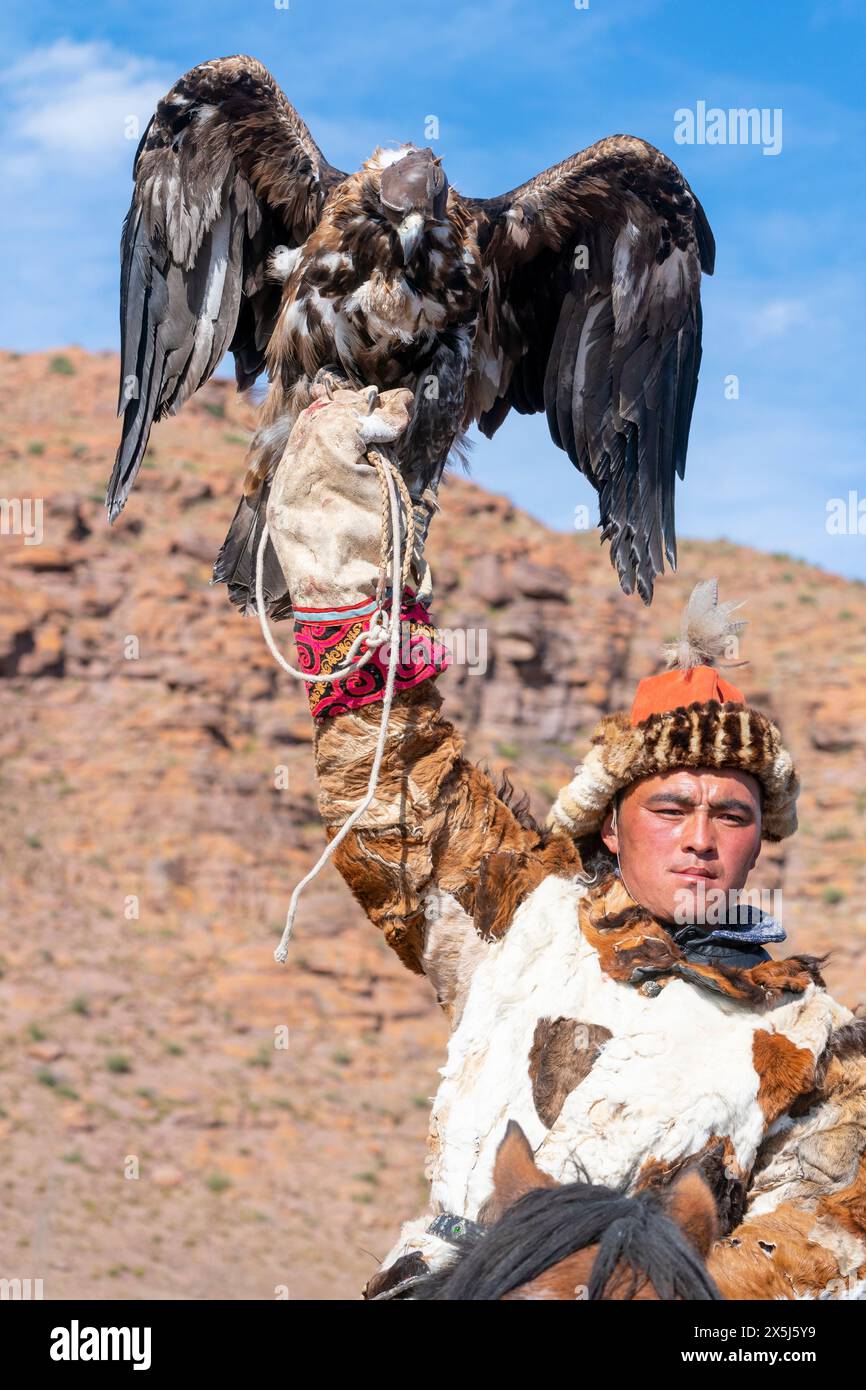 Asia, Mongolia, Bayan-Oglii Province. Altai Eagle Festival, Kazakh ...