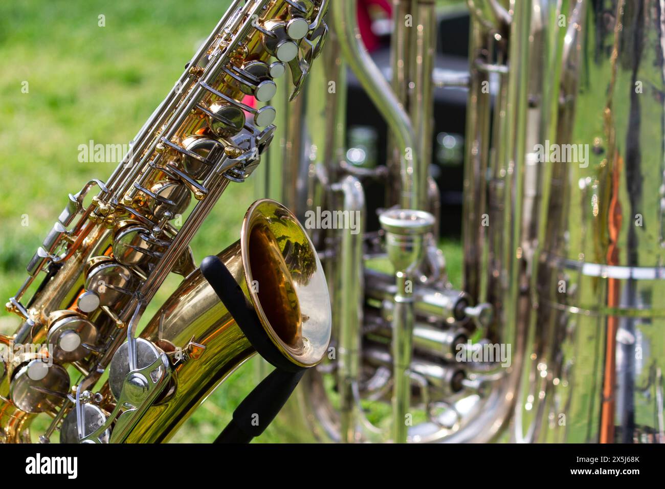 Brass instruments tuba hi-res stock photography and images - Alamy