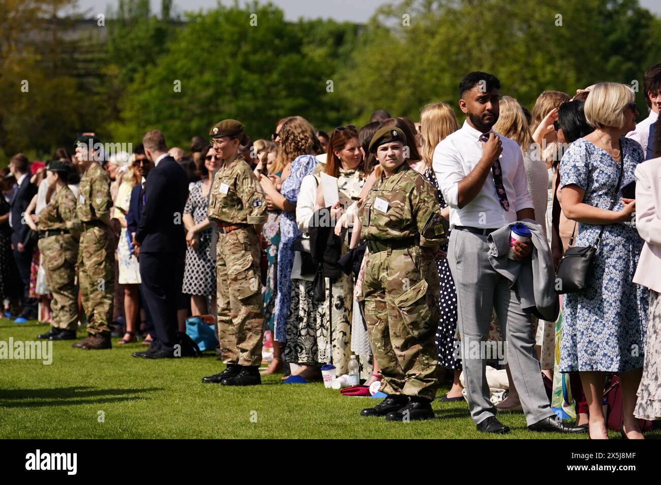Cadets and past Gold Award winners attend the Duke of Edinburgh's Gold ...
