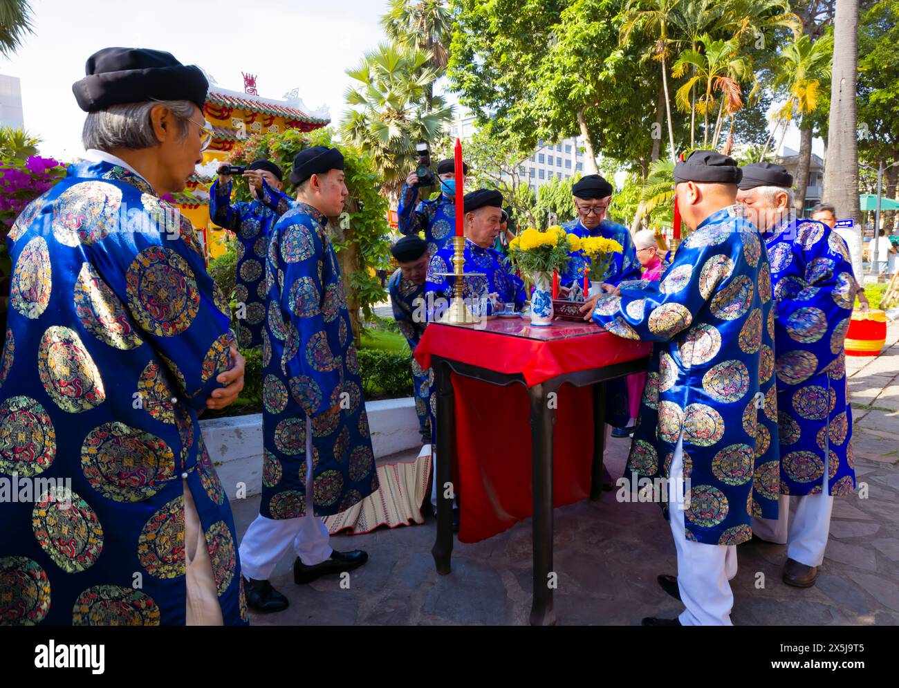 Vietnam. Visitors from Ho Chi Minh City, government at historic temple ...