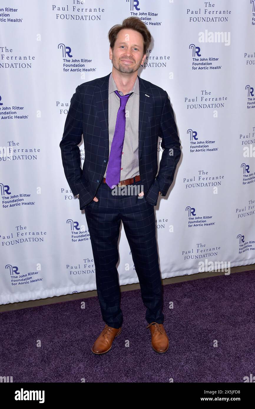 Tyler Ritter bei der Evening from the Heart Gala 2024 zugunsten der ...