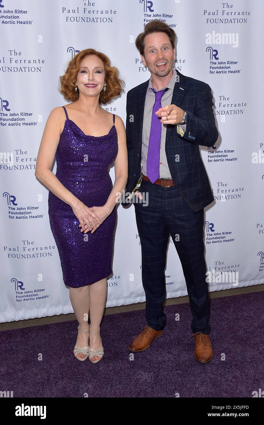 Amy Yasbeck und Tyler Ritter bei der Evening from the Heart Gala 2024 ...