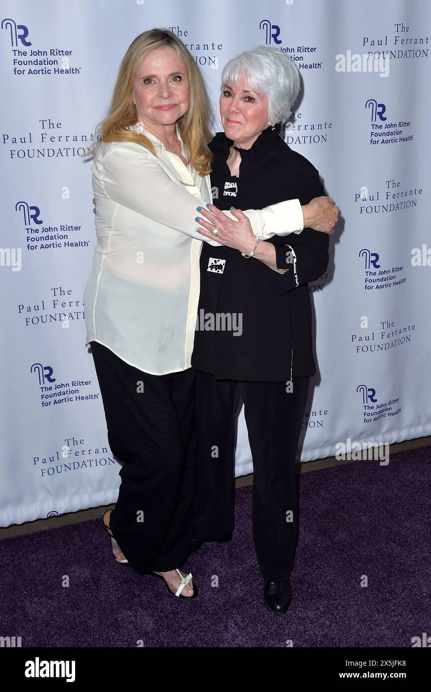 Priscilla Barnes und Joyce DeWitt bei der Evening from the Heart Gala ...
