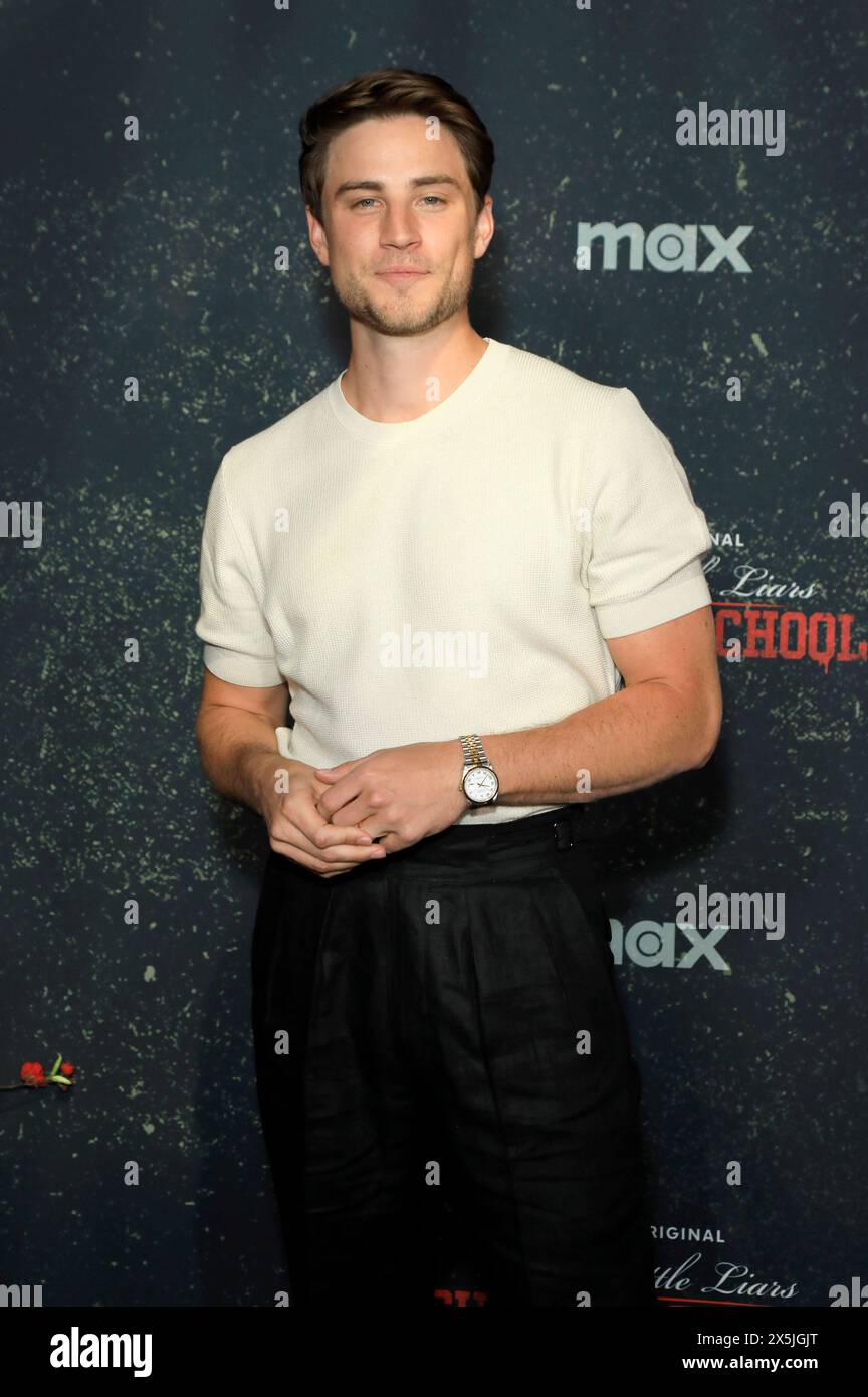 Pretty little liars summer school hi-res stock photography and images ...