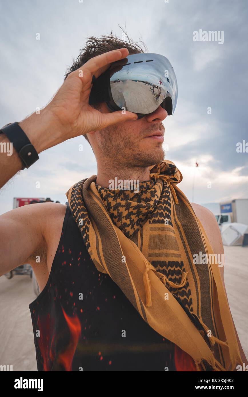 Reflective visor hi-res stock photography and images - Alamy