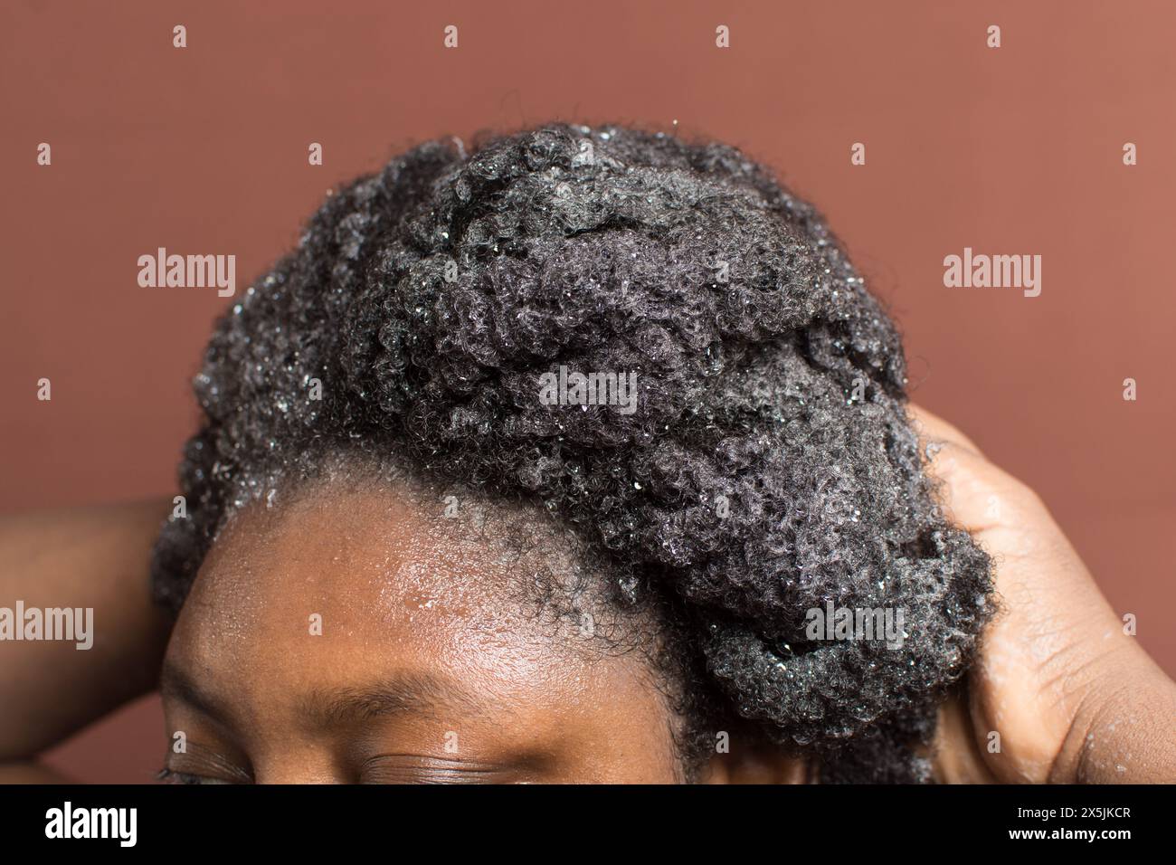Washing curly hair with a shampoo, shampooing 4c coily hair, scrubbing ...