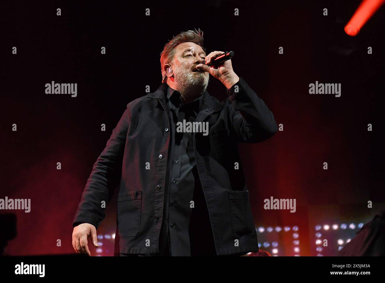 LONDON, ENGLAND - MAY 09: Guy Garvey of ‘Elbow’ performing at O2 Arena ...