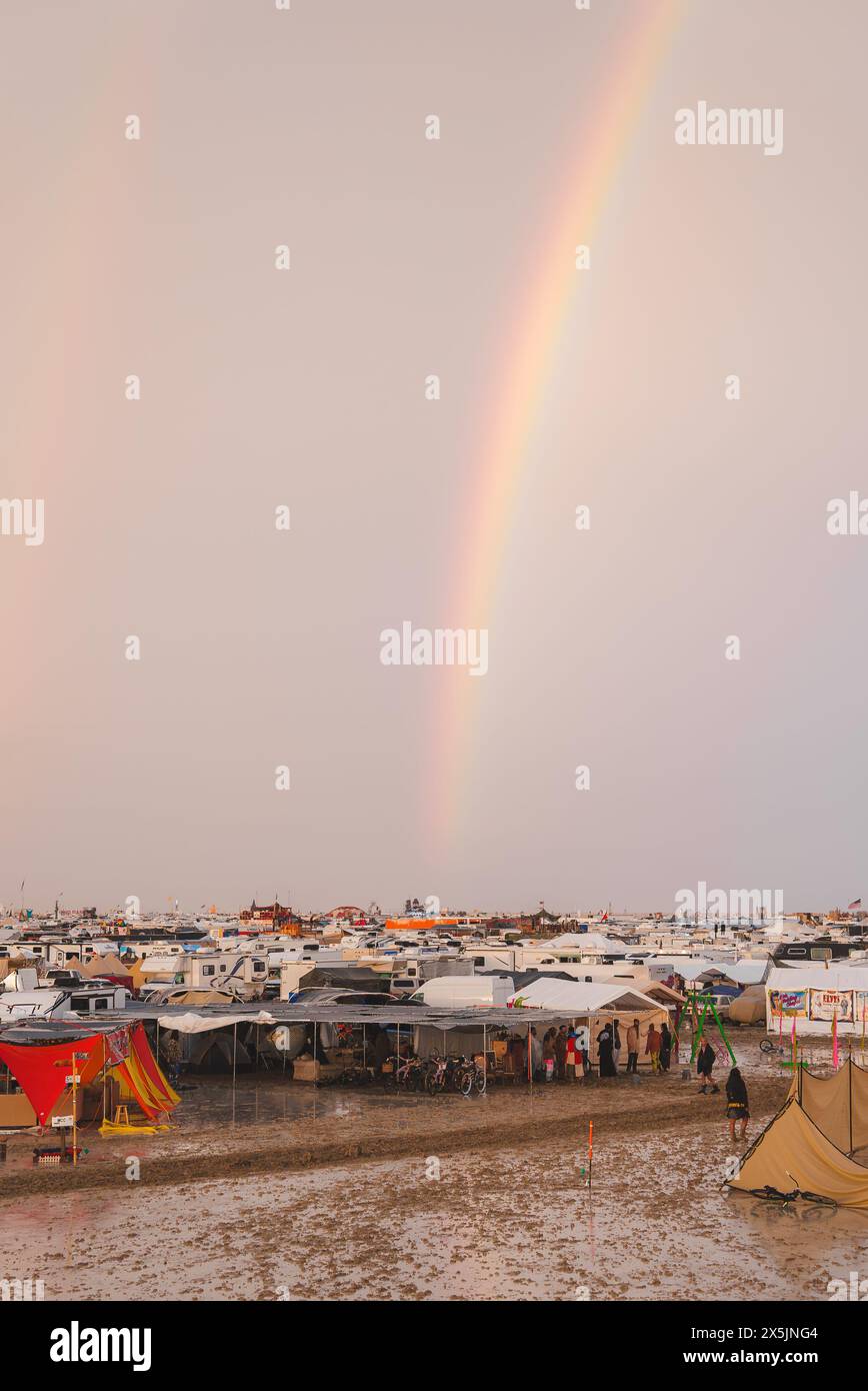 Lively presence hi-res stock photography and images - Alamy