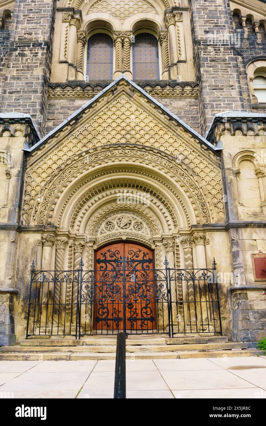 Colonial wall and entrance door to University College building, Toronto ...