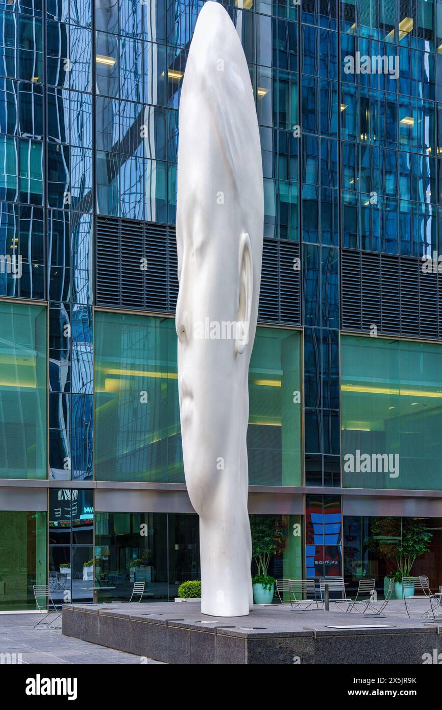 Sculpture Dreaming by Jaume Plensa, Toronto, Canada Stock Photo - Alamy