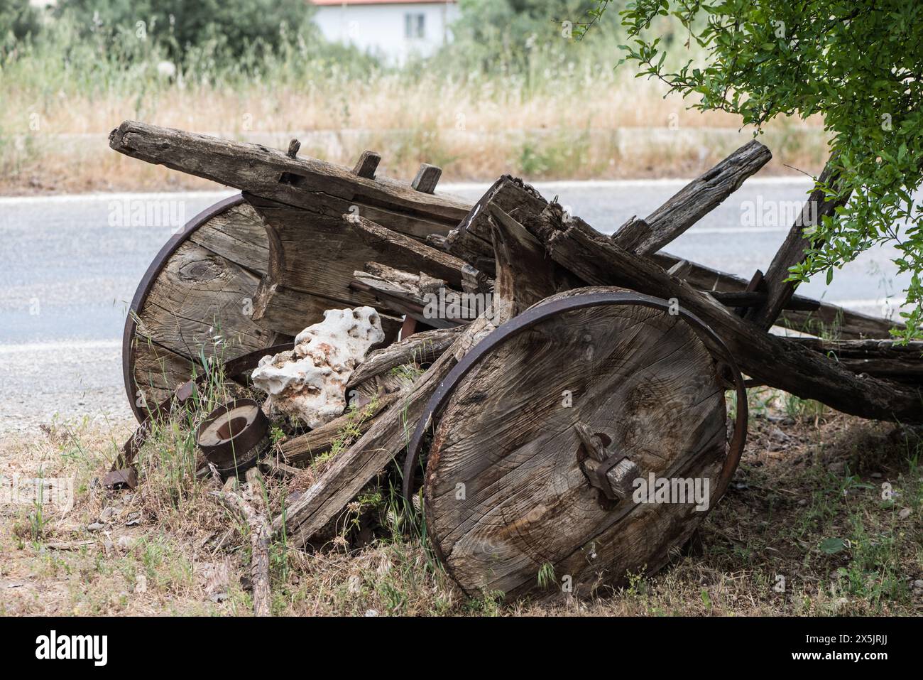Old wooden farm cart at Geyre in Turkiye Stock Photo - Alamy